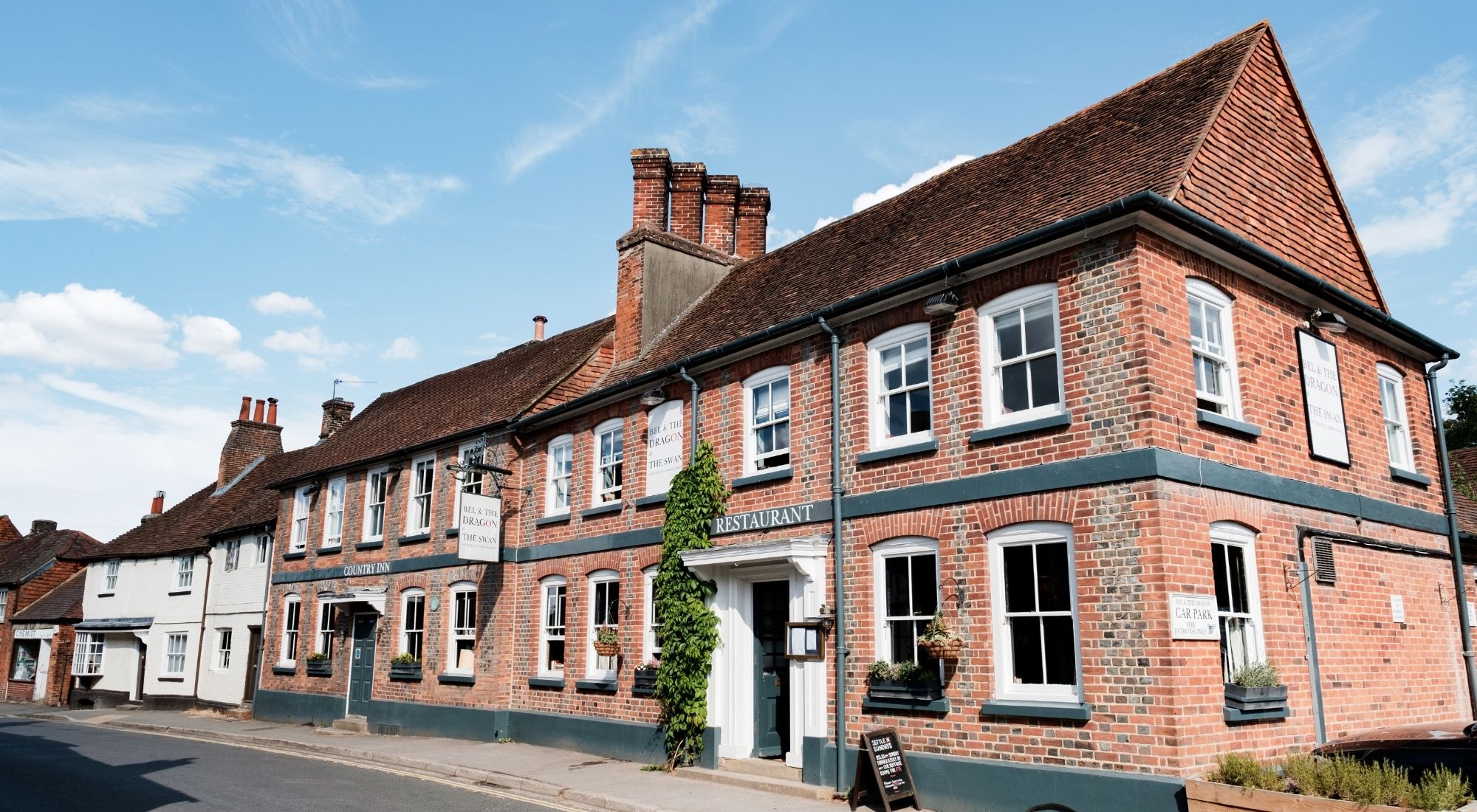 Find Us | Bel & The Dragon Kingsclere